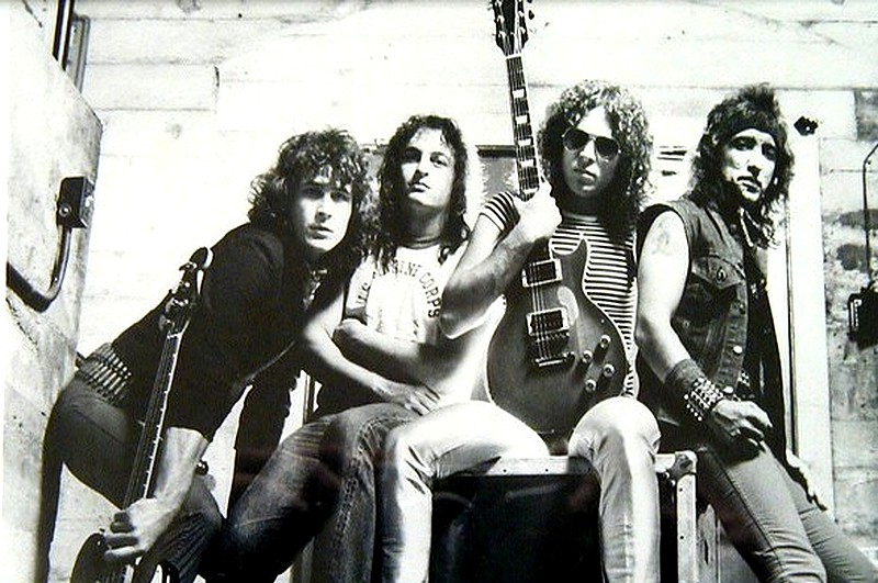 Y&T – Earthshaker (Album Review) | HEAVY METAL OVERLOAD